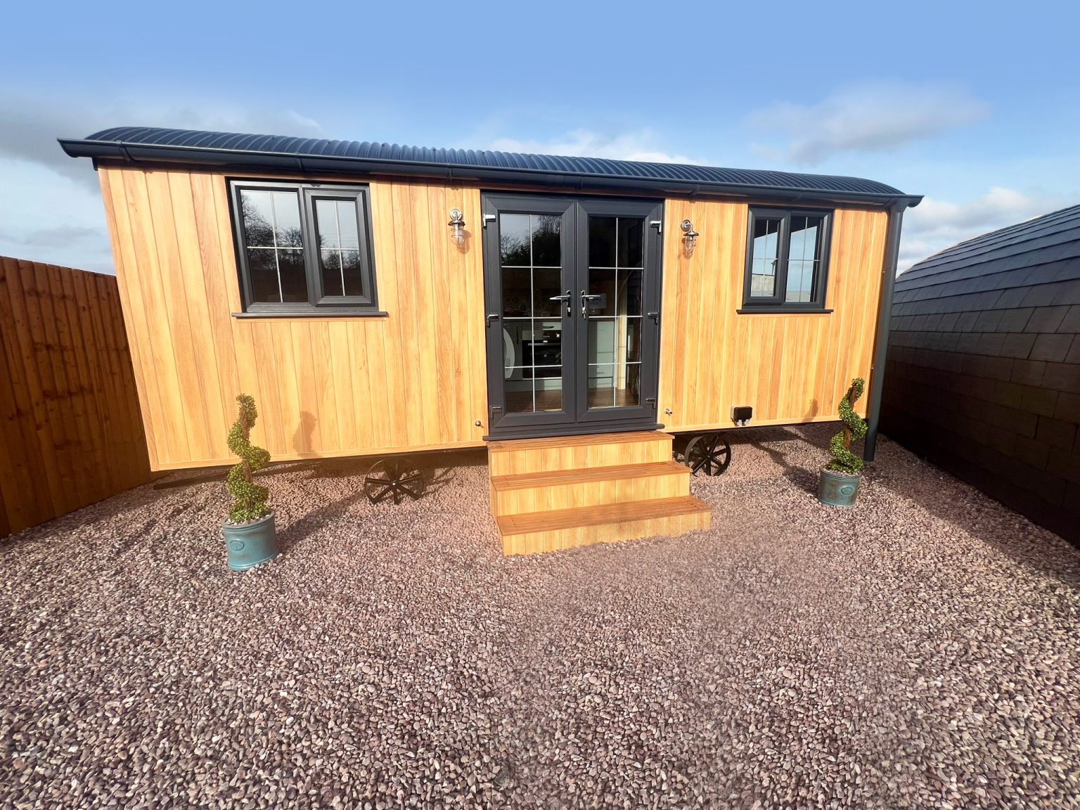 Home | Anglezarke Pod Company